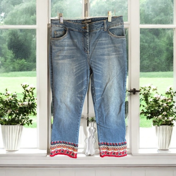 Elliott Lauren | Jeans | Elliott Lauren Embroidered Cuffs Jeans Capri ...